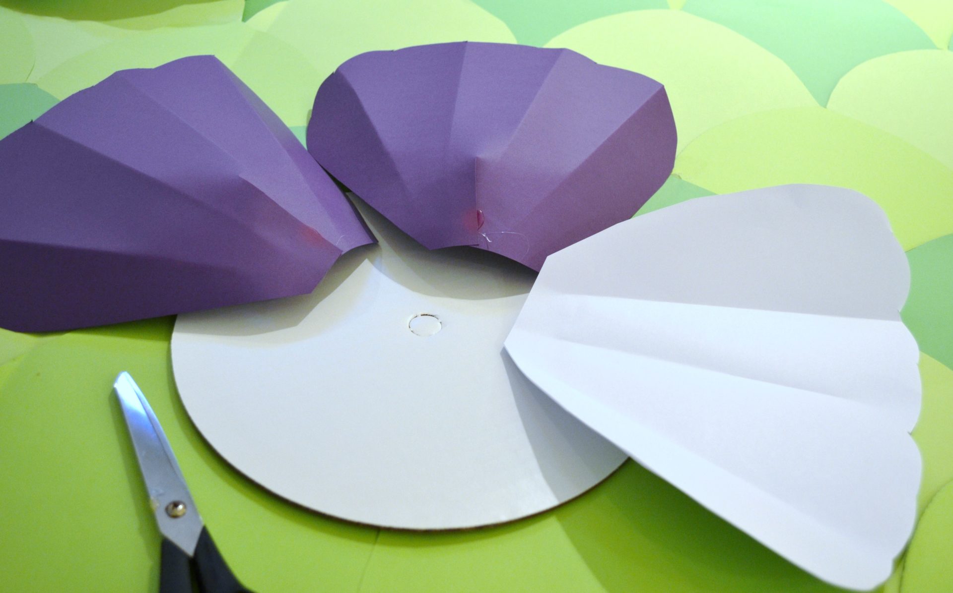Making paper pansy-step 3-lizbushong.com - Liz Bushong