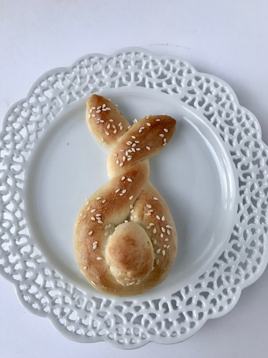 Quick Easter Bunny Shaped Rolls - Liz Bushong
