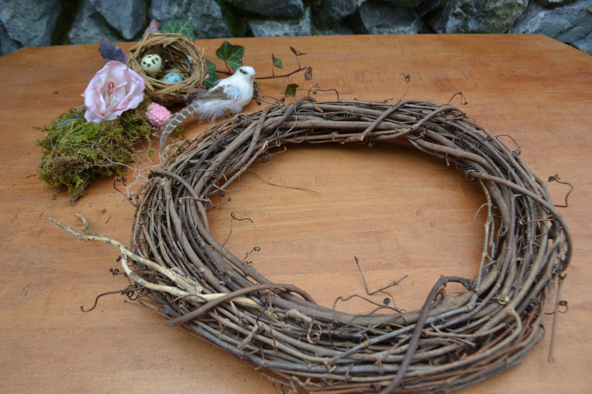 Spring Twig Wreath & Candle Centerpiece - Liz Bushong