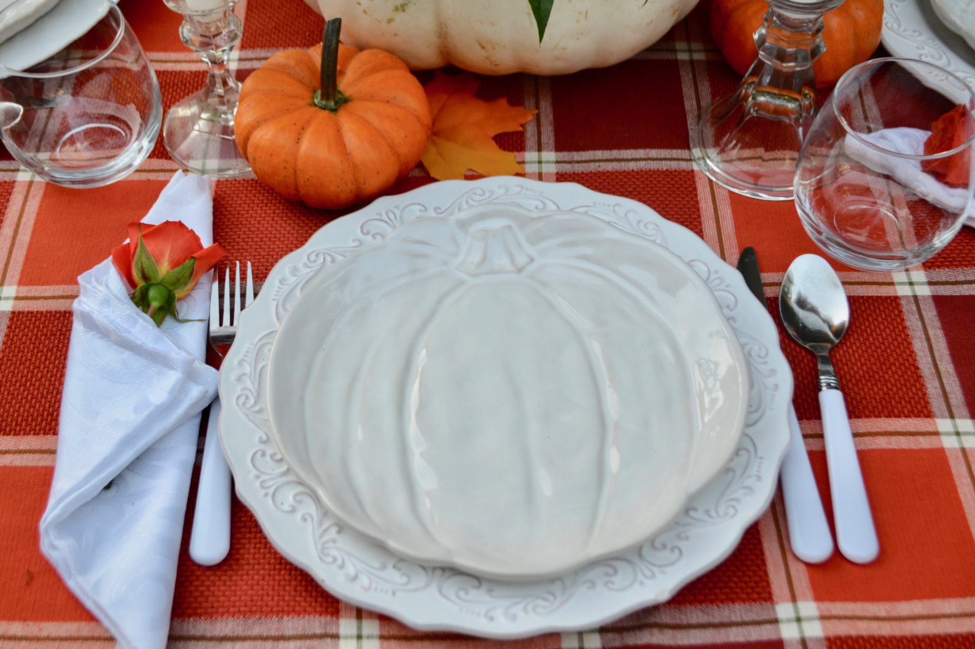 DIY "Blooming Pumpkin" Table Scape - Liz Bushong