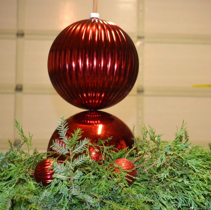 How to Make Ornament Topiary - Liz Bushong